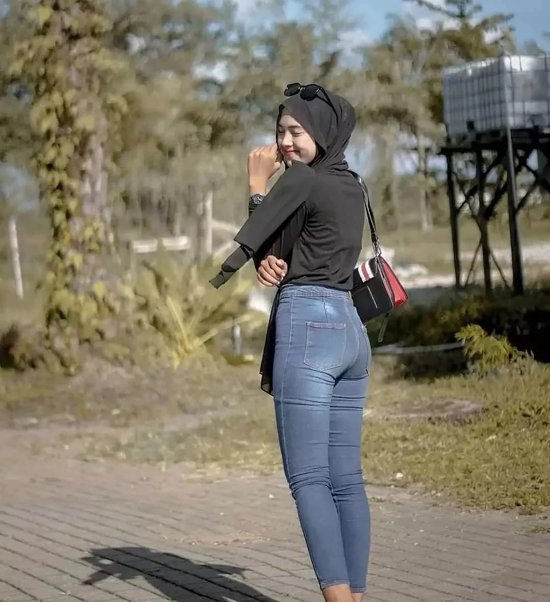 Video & Foto Ukhti Nonjol on Twitter: "Nonton Bokep Ukhti: https://t.co/hVKCjl3FSx https://t.co ...