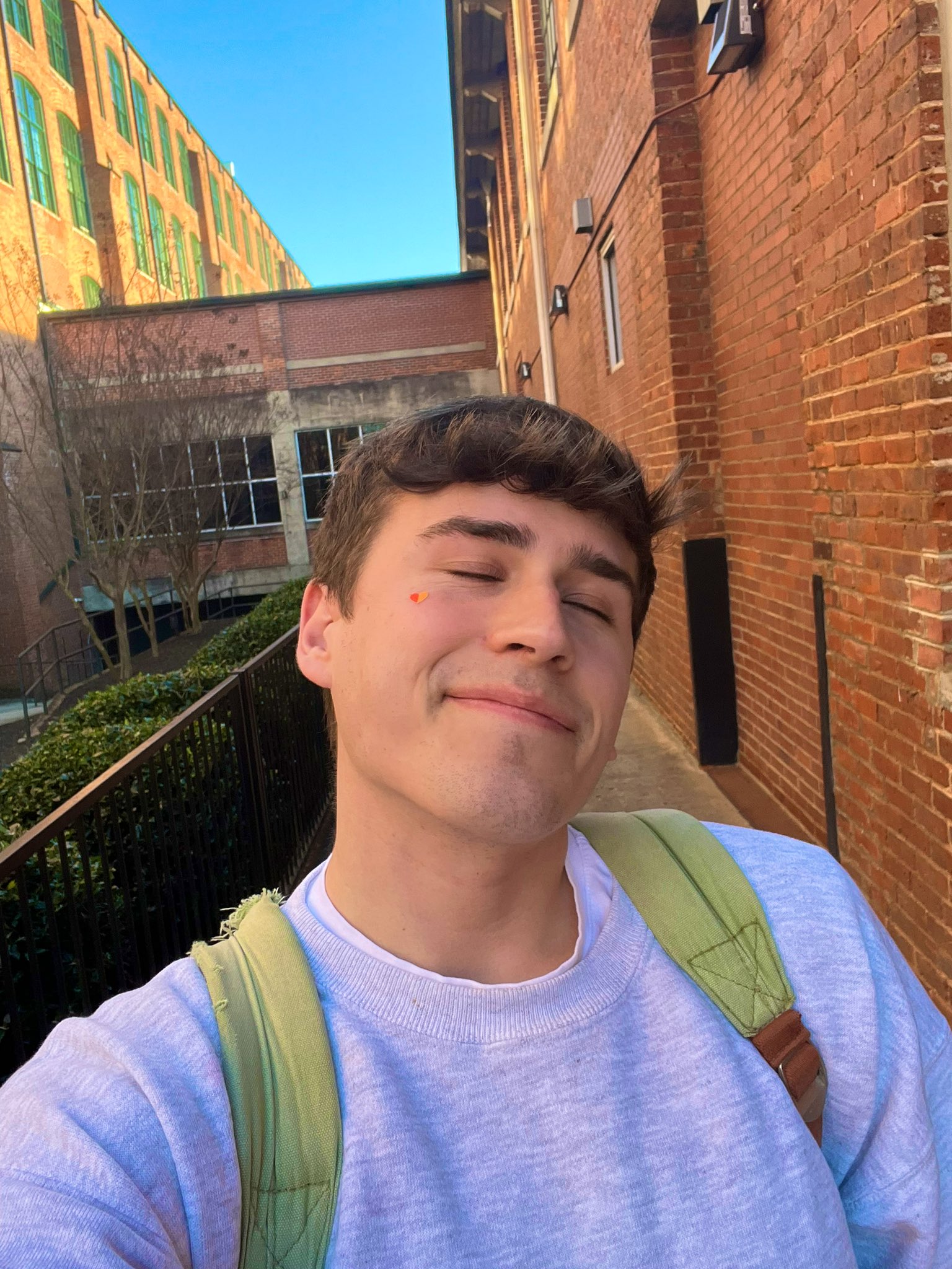 TW Pornstars - Www.. Twitter. messy eyebrows srry. 10:05 PM - 24 Jan 2022