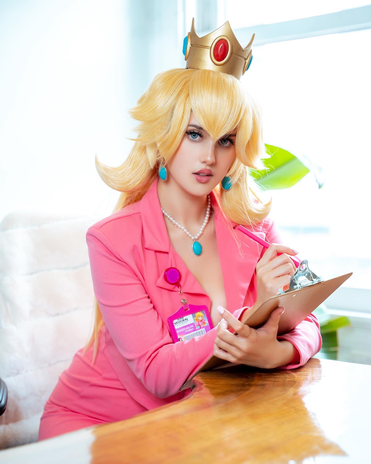 Bri 🦦 on Twitter: "RT @CandylionCos: Resting Peach Face 🍑💕 https://t.co/5itihpAELZ" / Twitter