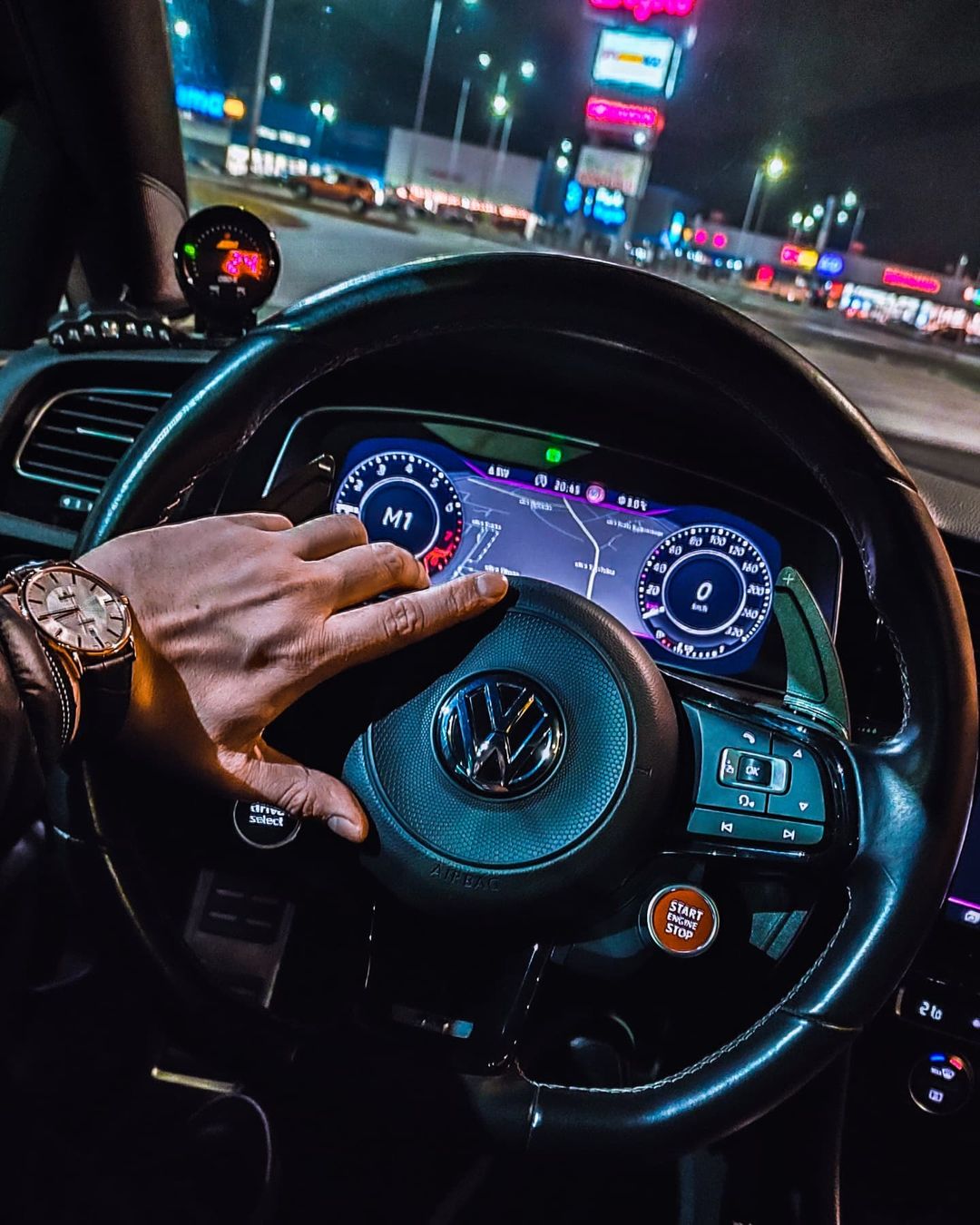 2022 Golf R Mk7 Cockpit
