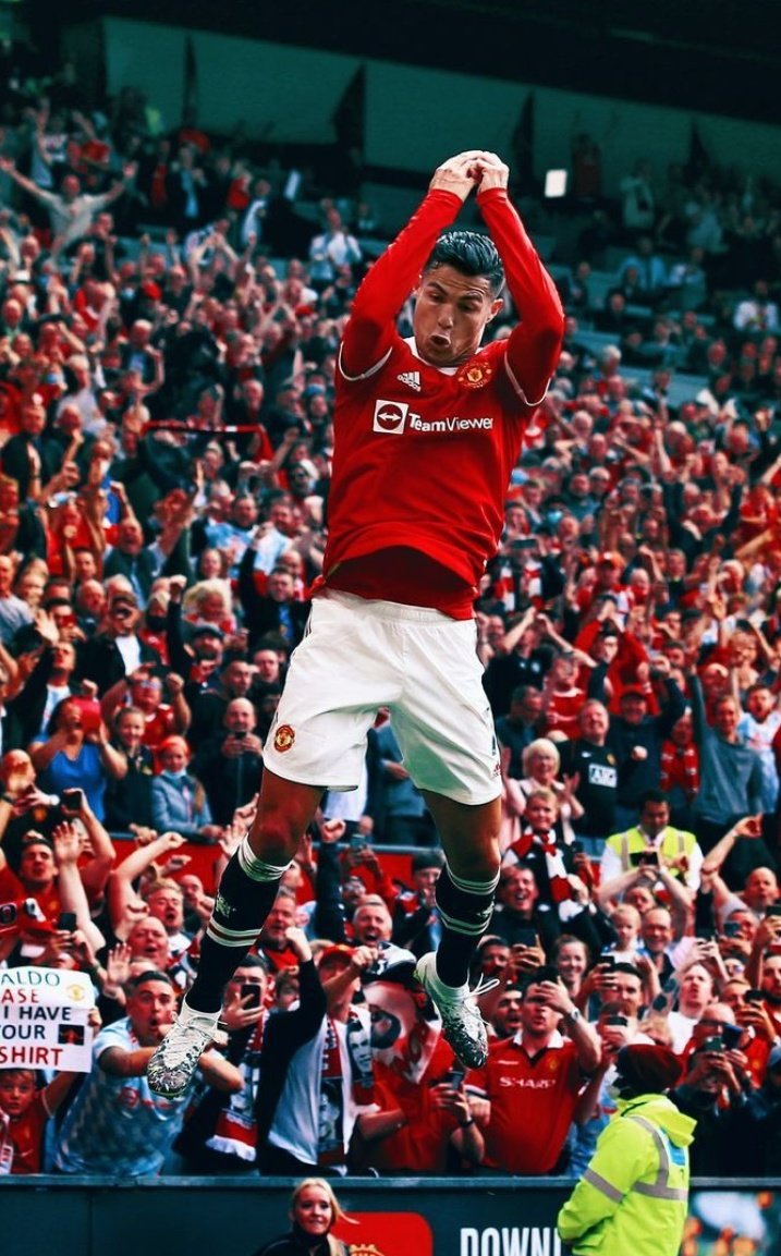 Cristiano Messi Jumping Over Wallpaper