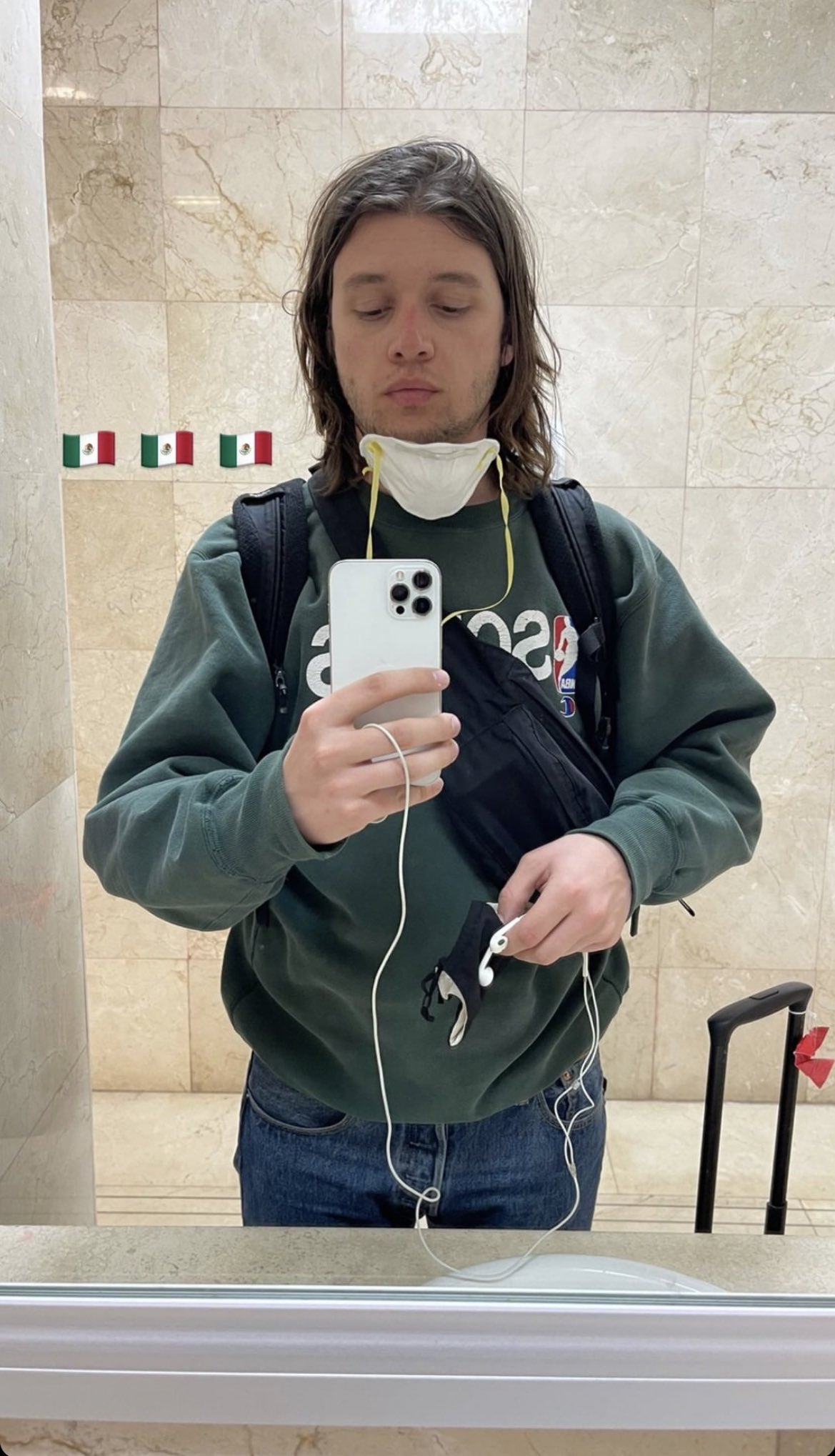 Nick Robinson Actor 2022