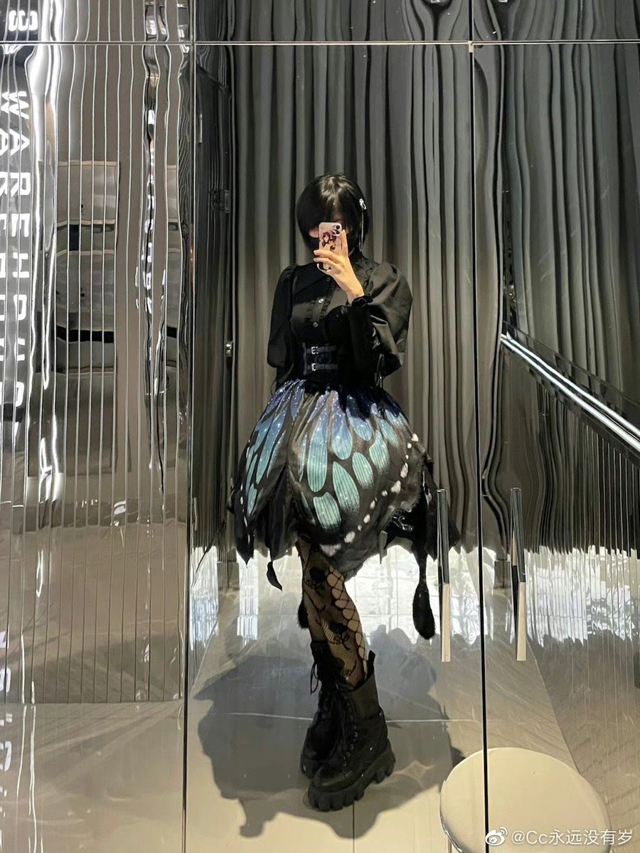 裙子很好看 我拍不出它的美 Cc 18 forever @ccupcat