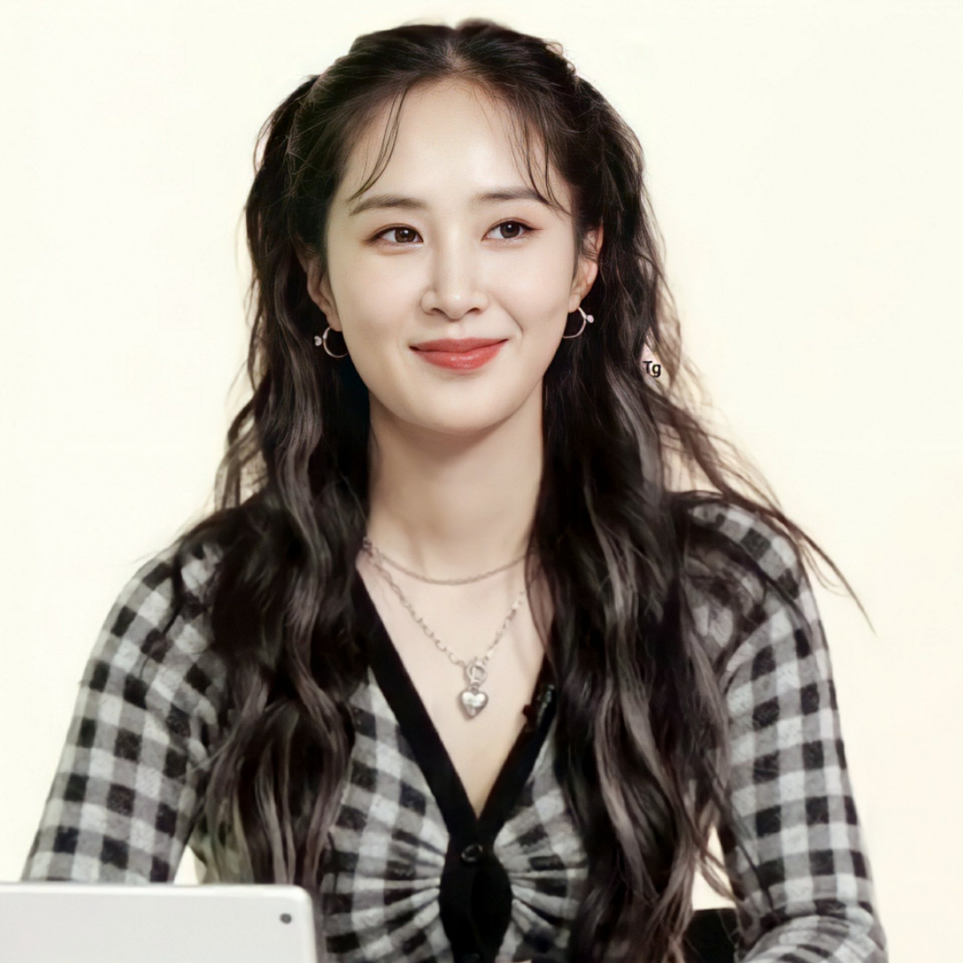Kwon Yuri 2022 Hair