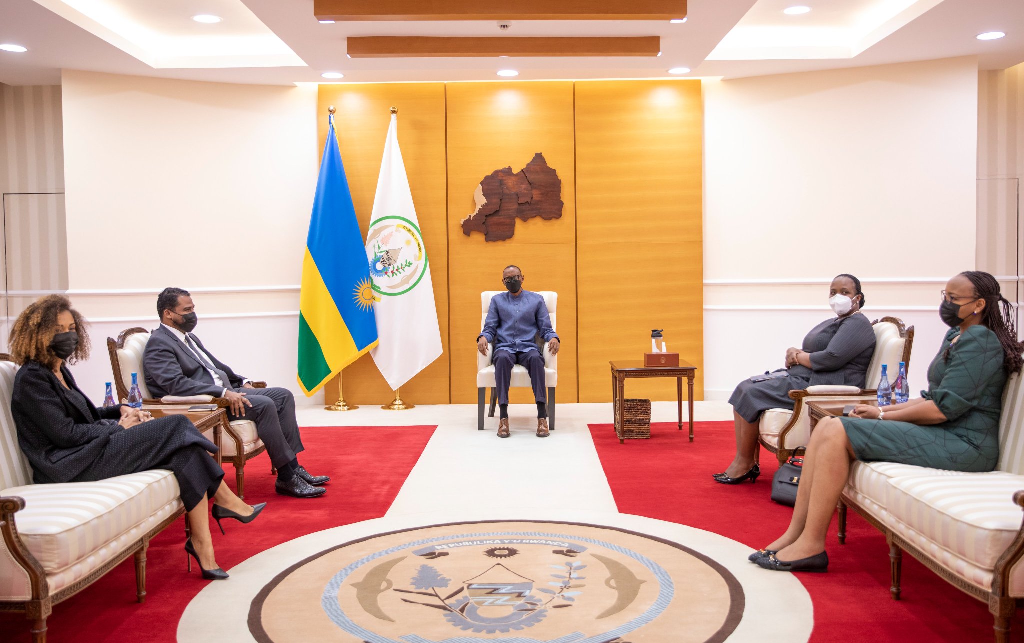 Presidency | Rwanda on Twitter: "President Kagame today received Serge Pereira, CEO of Starstone ...