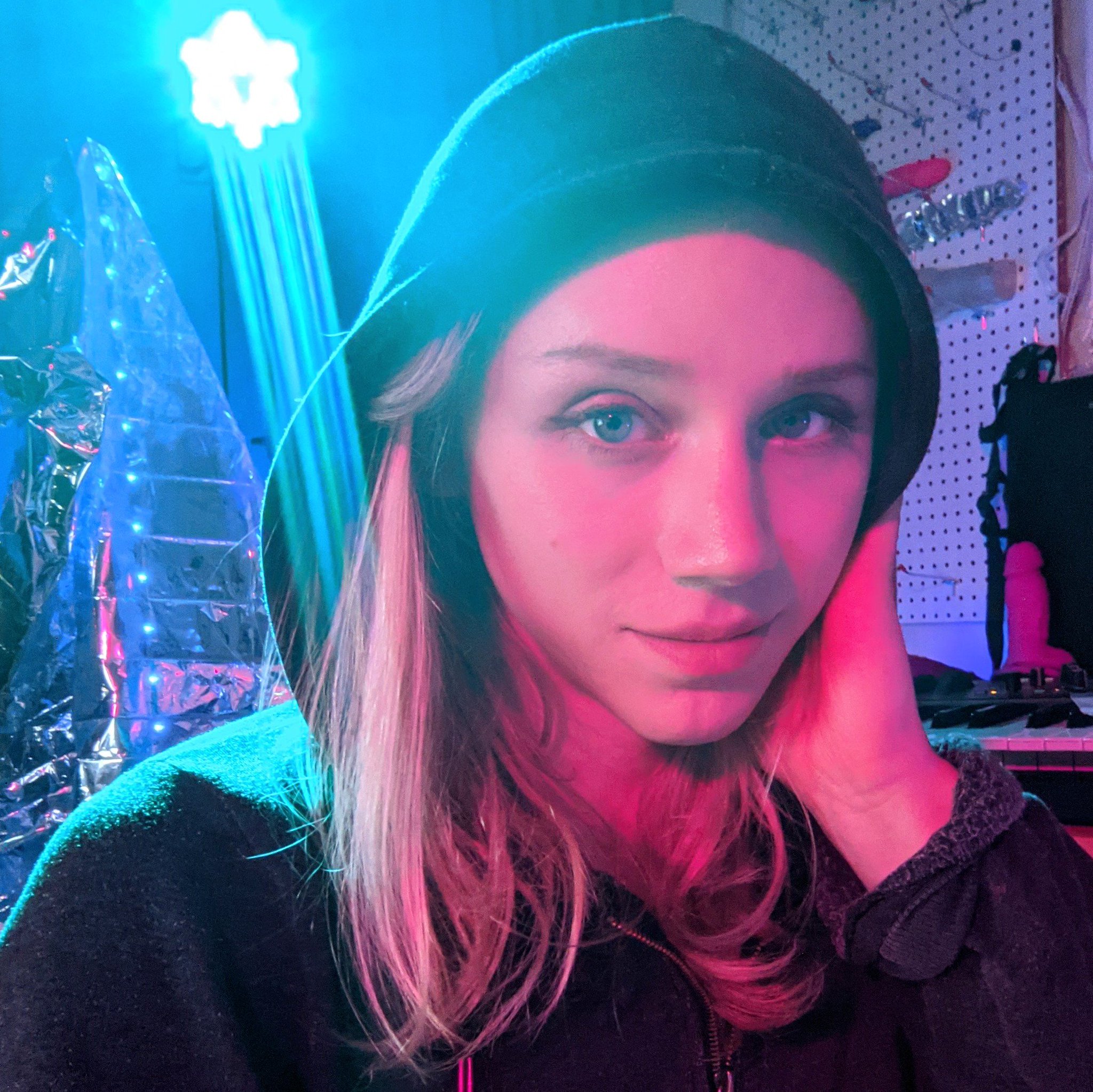 TW Pornstars - Julia Jane. Twitter. I'm going to be on cam in two hours or so for fuckmachine. 2 ...