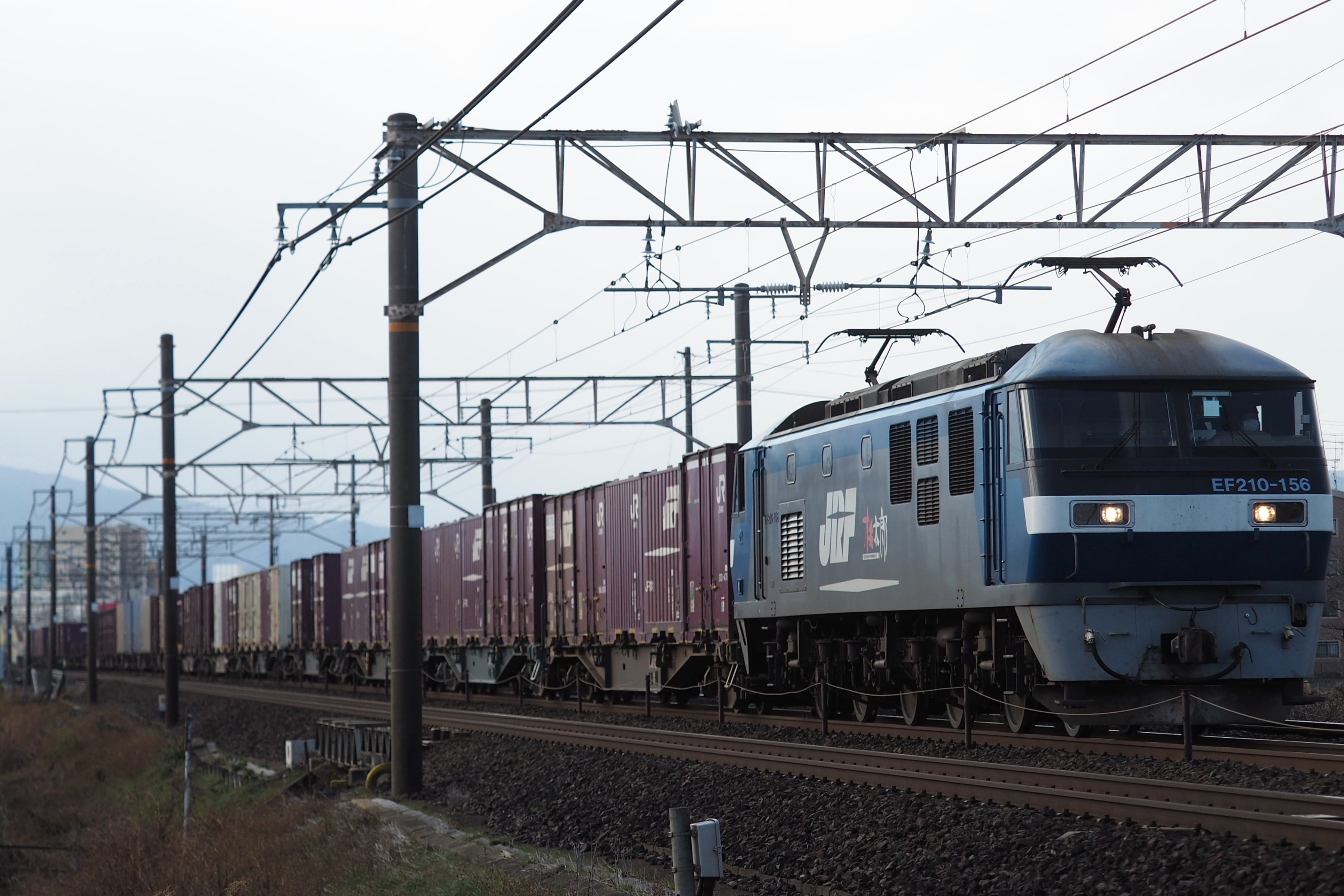 かきてつ on Twitter: "1/19 1070レ EF210-156 大垣→穂積 昭和電工UT1-229、JOT UT11K-95094、佐川急便U53A-30050・UV53A ...