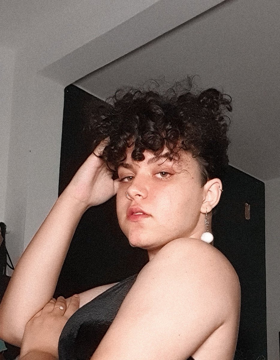 alebasi (@isabela_txt) | Twitter