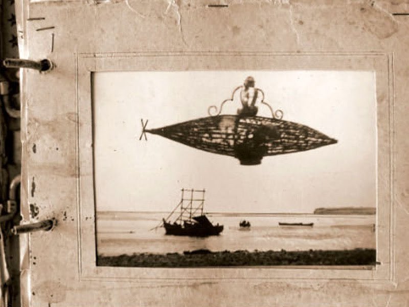 An Indian "Shivkar Bapuji Talpade" Who Invented the first Airplane ...