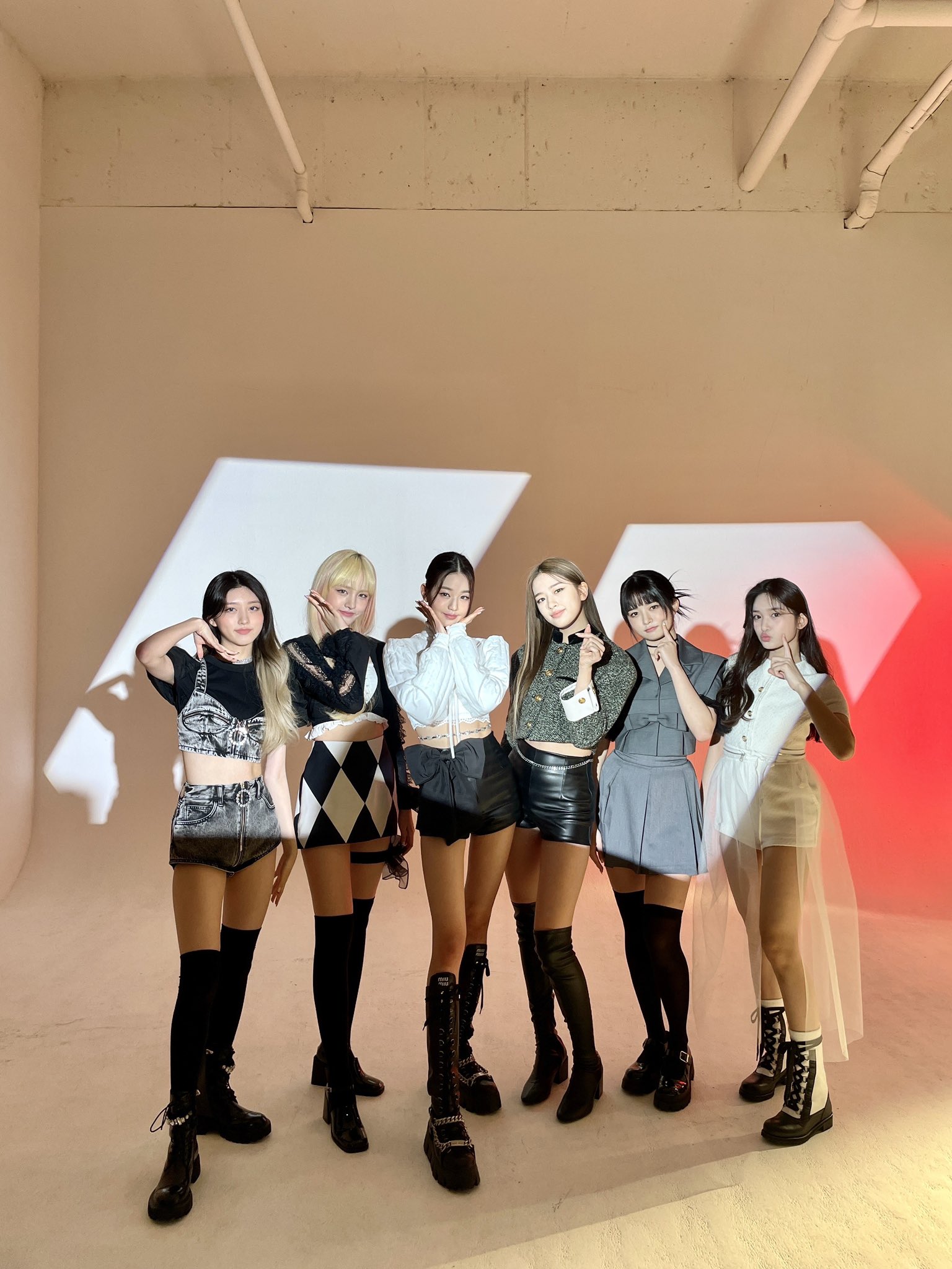 IVE OFFICIAL on Twitter: "📸 You make me feel like ELEVEN #IVE #아이브 #ELEVEN #IVE_ELEVEN https://t ...