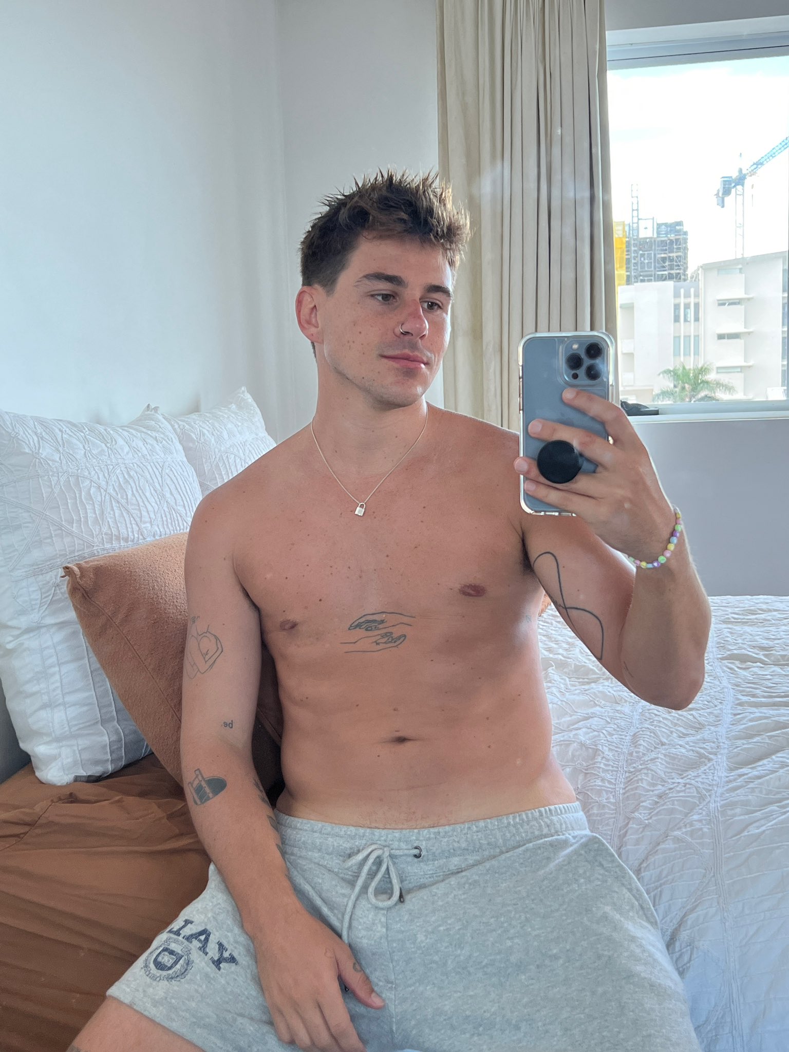 Aussieboyj 60K+ on Twitter: "Tag a hit OF boy I should collaborating with https://t.co ...