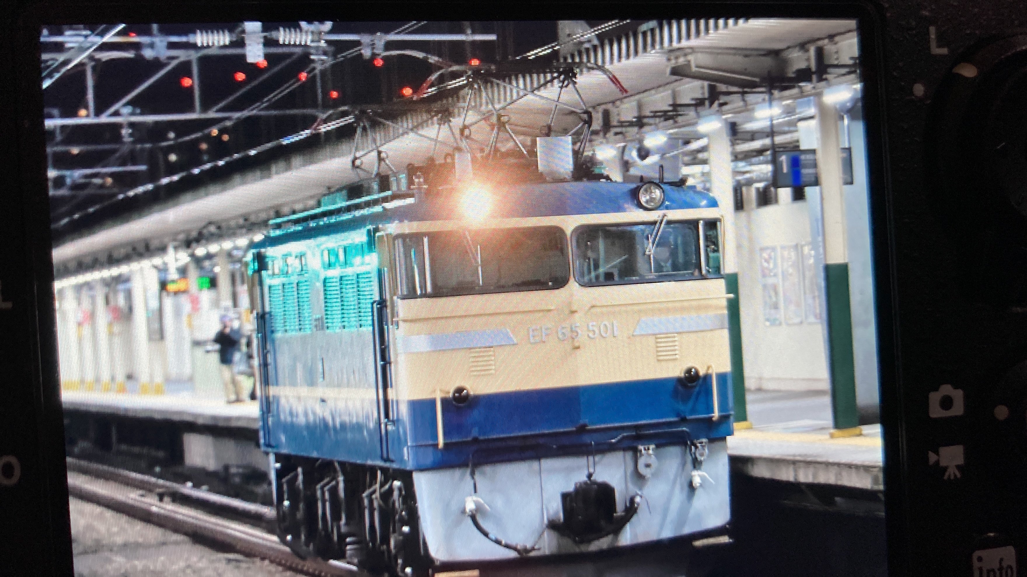 青＋クリーム (@E217_2025) / Twitter