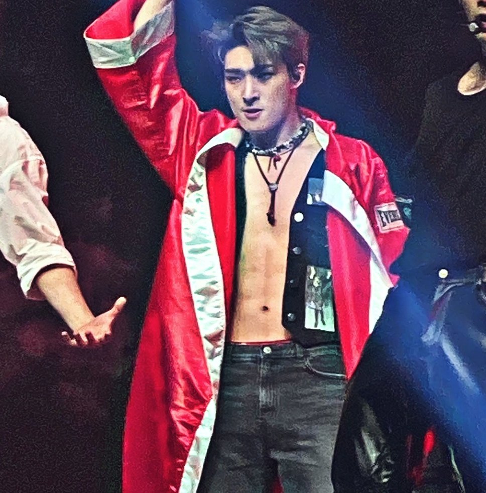 Yunho Abs 2022