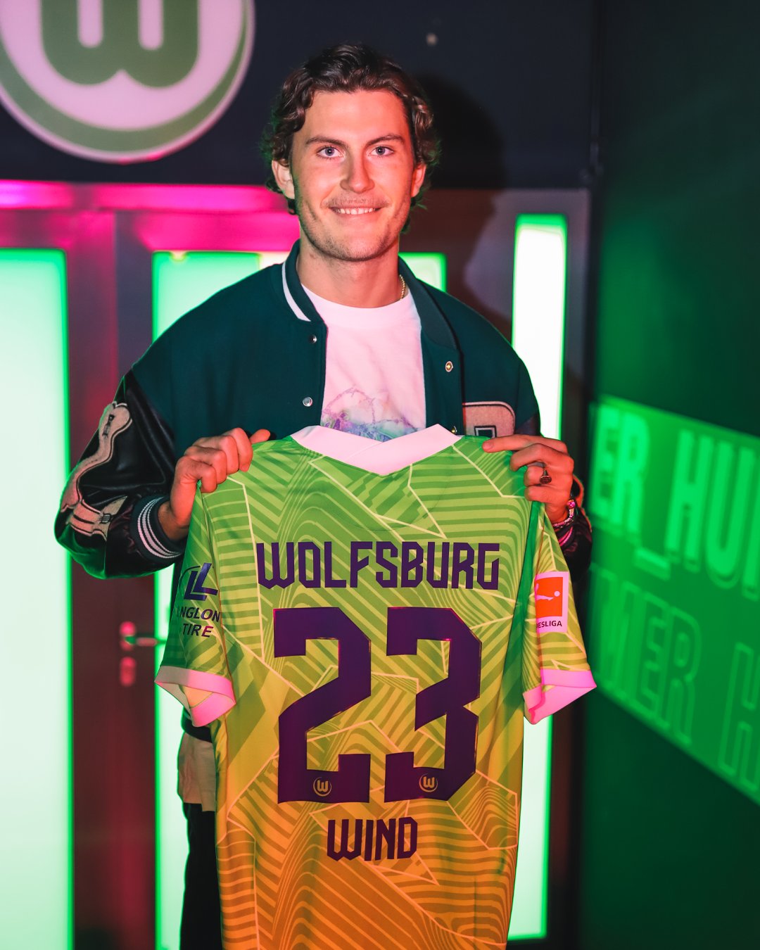 VfL Wolfsburg on Twitter: "💬 Jonas Wind: „Ich bin glücklich, hier zu sein. Ich habe mich für ...
