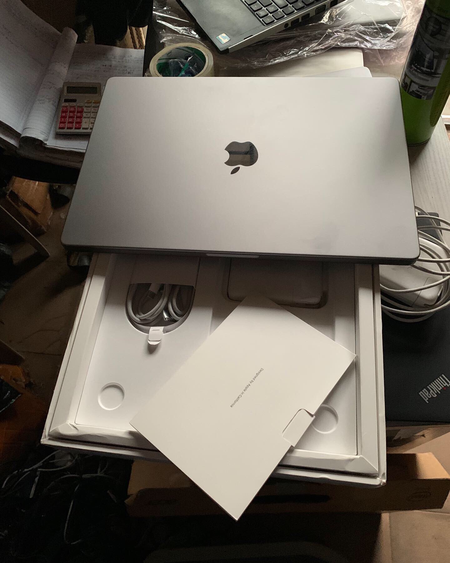 Macbook Air 2022 Box