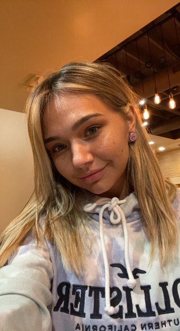 TW Pornstars - MIAKAY🍒theBRAT👑🐸🌸 . Pictures and videos from Twitter ...