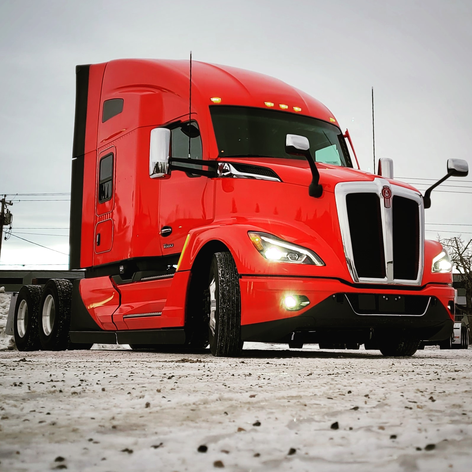 Kenworth T680 Red