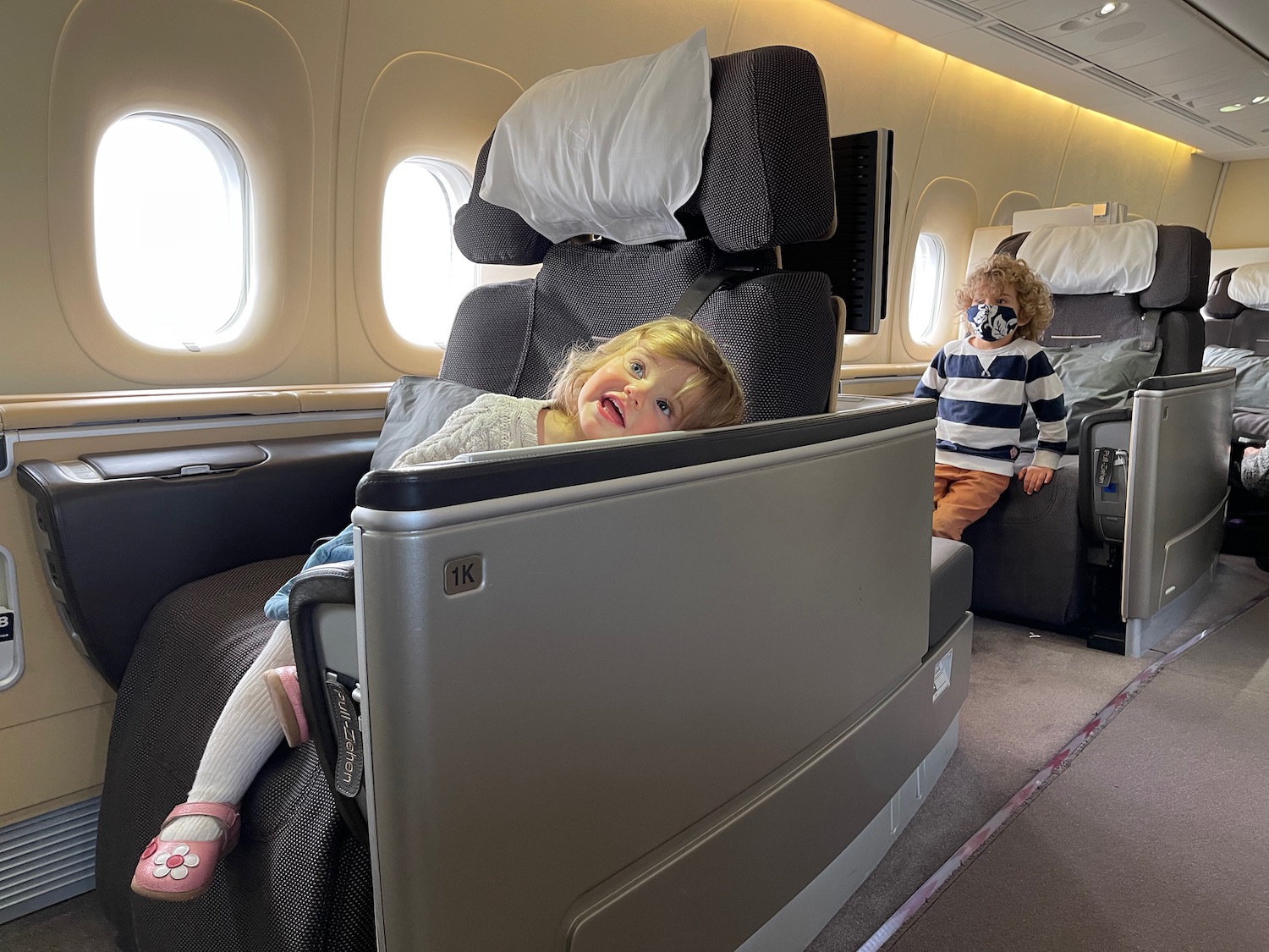 Lufthansa First Class 747 8