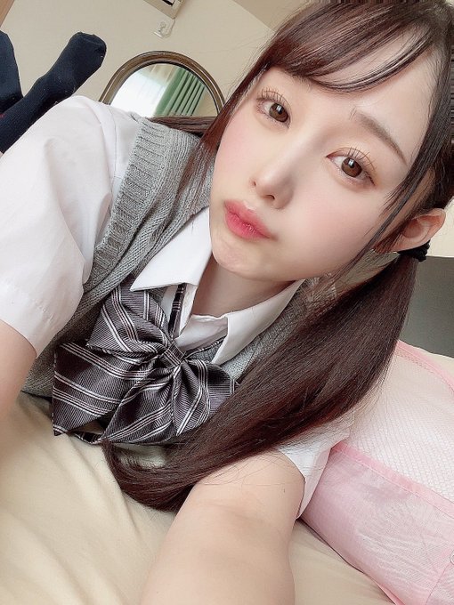 白川ゆず 可愛いかったらリツイート 白川ゆず Sexy美少女で一息。。 Ikemenover18