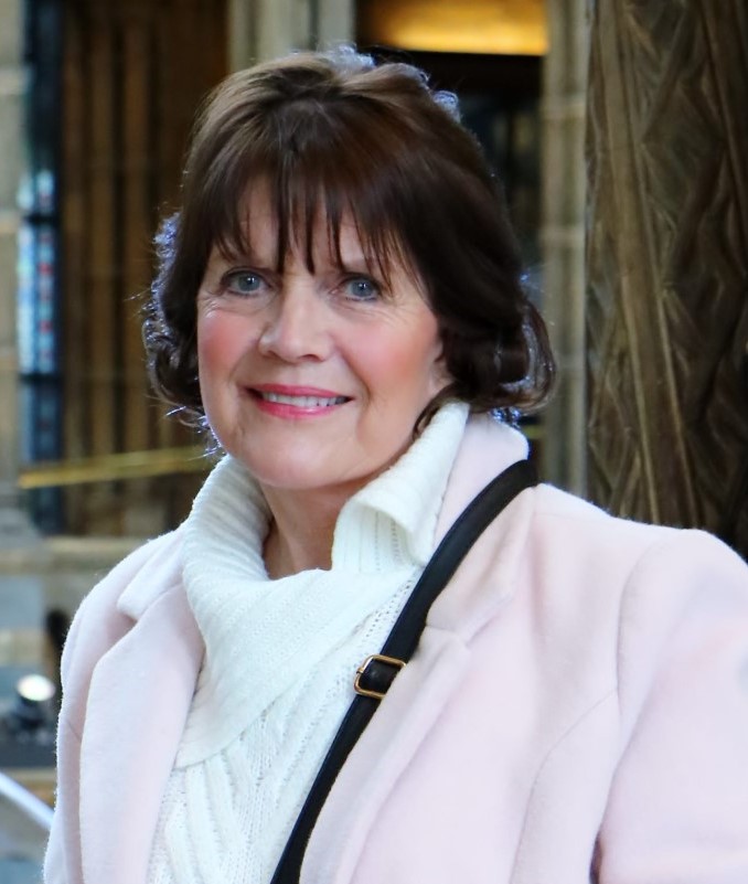 Caroline Munro And Sally Geeson, Pose For Me, ,at The Misty, 52% OFF