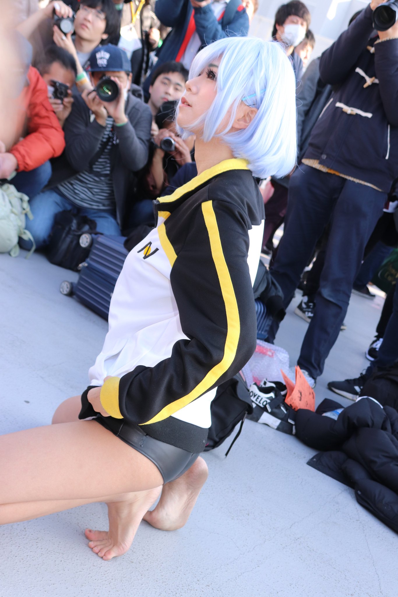 拌次元 on Twitter: "#漫展 #cosplay #骚货 #骚逼 #射屏 #意淫 #cos #coser #反差婊 #婊子 #妓女 #コスプレ #コミケ97 #蕾姆 #レム #rem ...