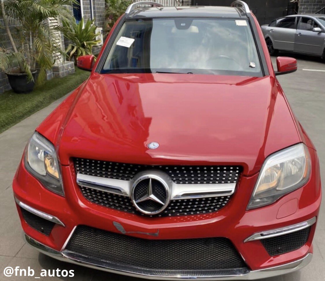 Glk350 2022 Red