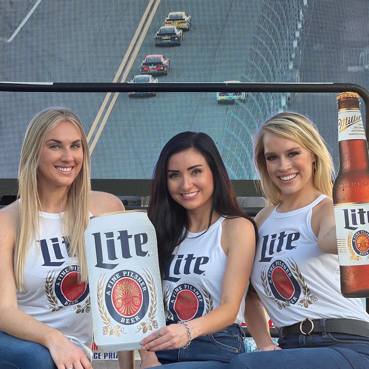 Miller Light Girls