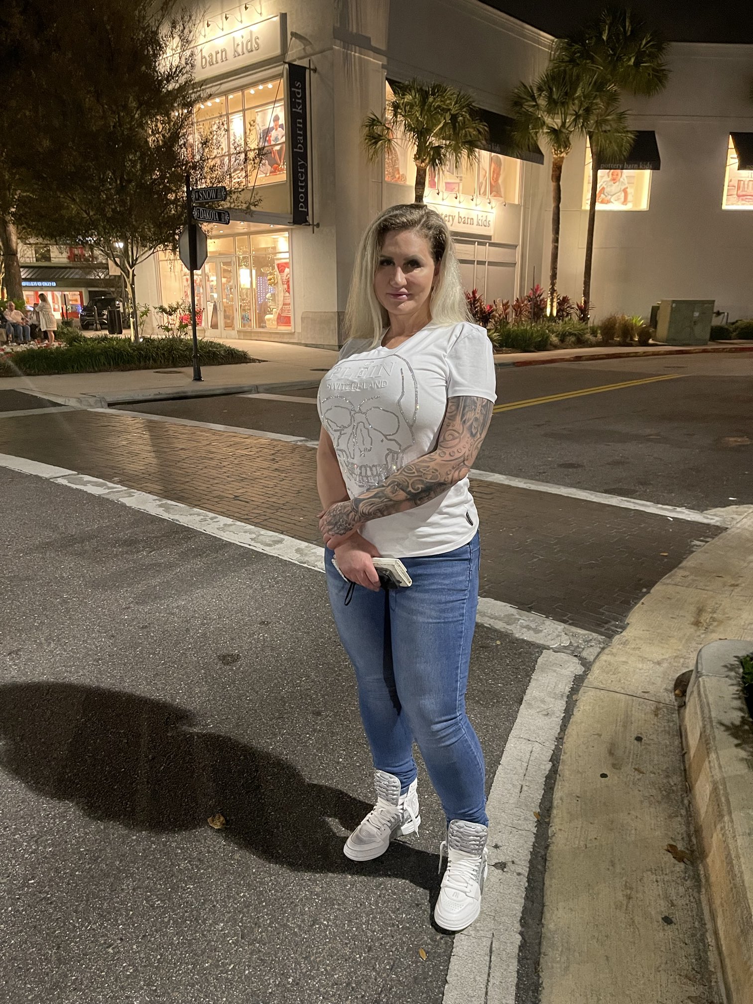 Tw Pornstars Ryan Conner Twitter Enjoying Being Home For A Few Days