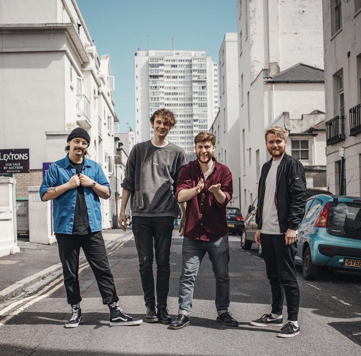 Laura 💤🚂 (@LVJYLaura) | Twitter