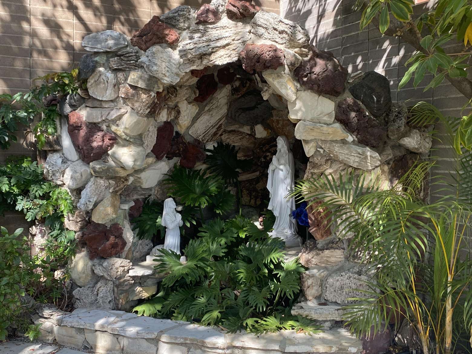 Grotto Design Landscape