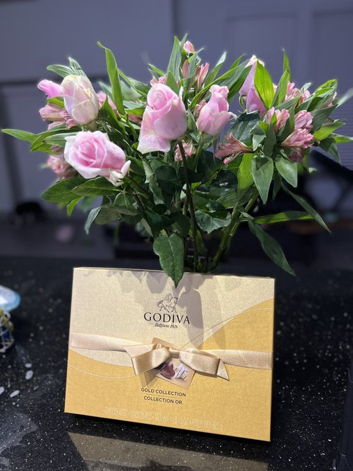 TW Pornstars - Jenna Starr. Pictures and videos from Twitter. Page 8