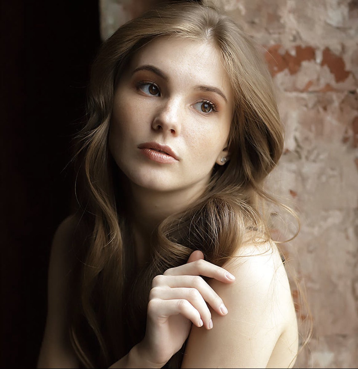 #HerPortrait Photograph by: Rüdiger Linden Model: Anja #herportrait Her ...