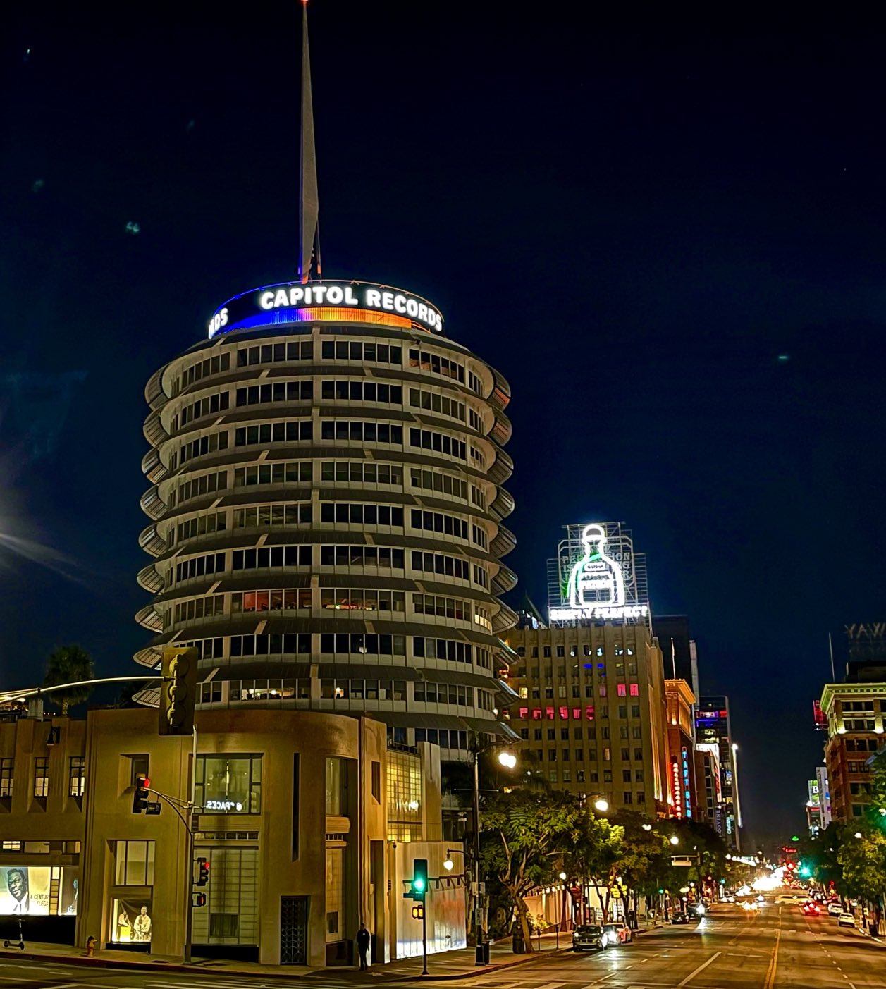 Capitol Records Building At Night Pamela Chelin On X: "The Capitol