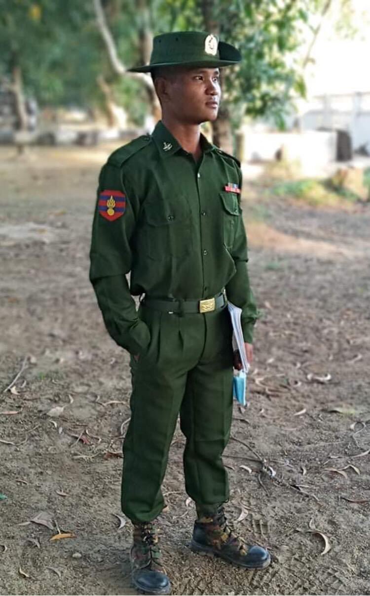 Kyaw Gyi On Twitter ဝိုင်ယာလက်က အလေးမစစ်သား အထန်ကြီး အပြင်မှာလည်း ရတယ