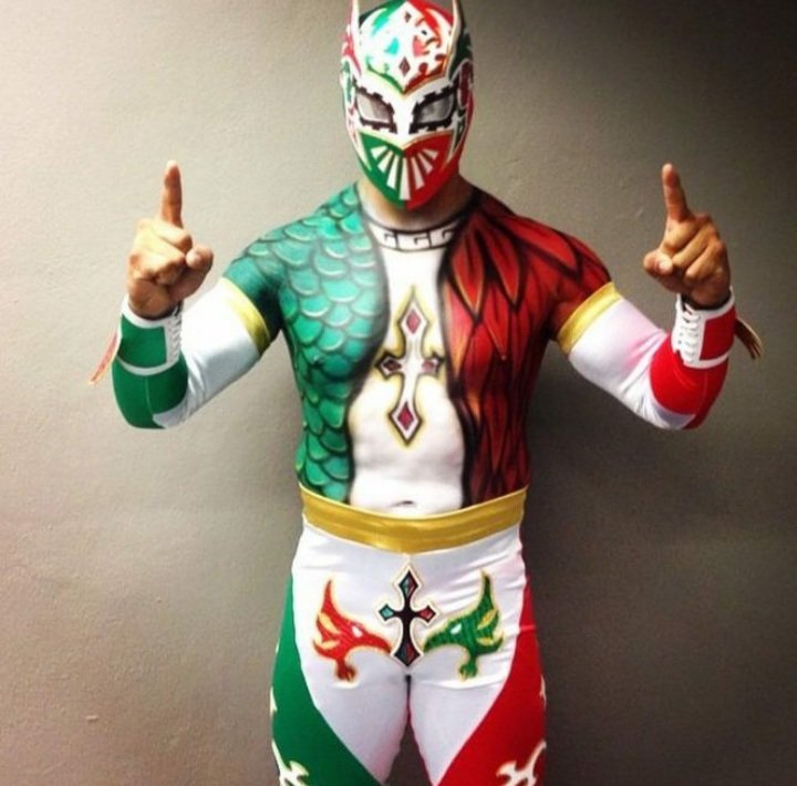 Sin Cara Attires