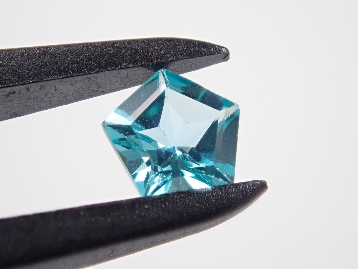 KARATZ（カラッツ）公式 on Twitter: "星の浮かぶ神秘の泉を思わせる色と輝き🌟清らかな煌めきに癒されます☺️（アパタイト） https://t.co/0eZKMgmqot…