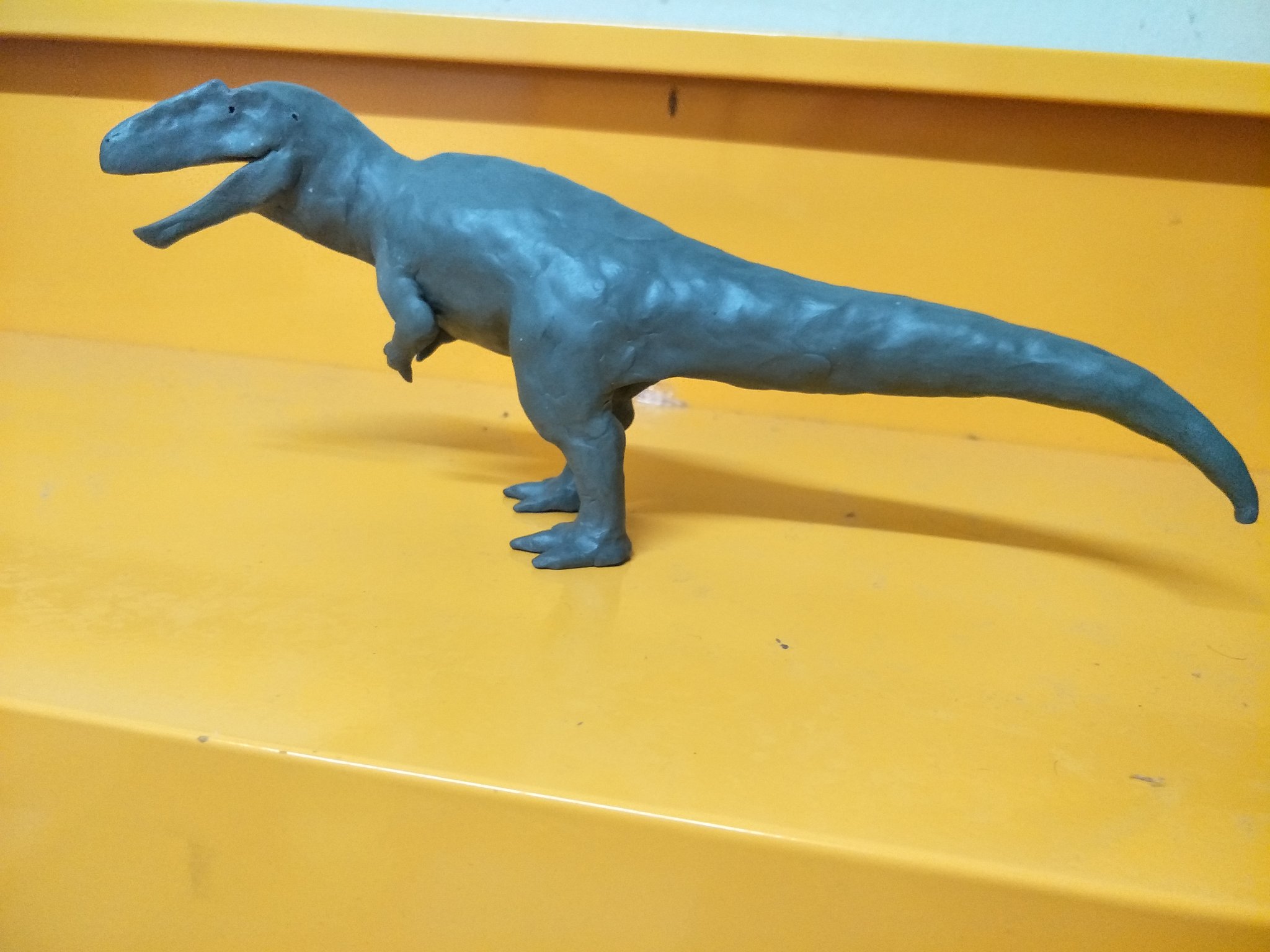 Tangmo Mopet on Twitter: "Quick Carcharodontosaur sculpt…