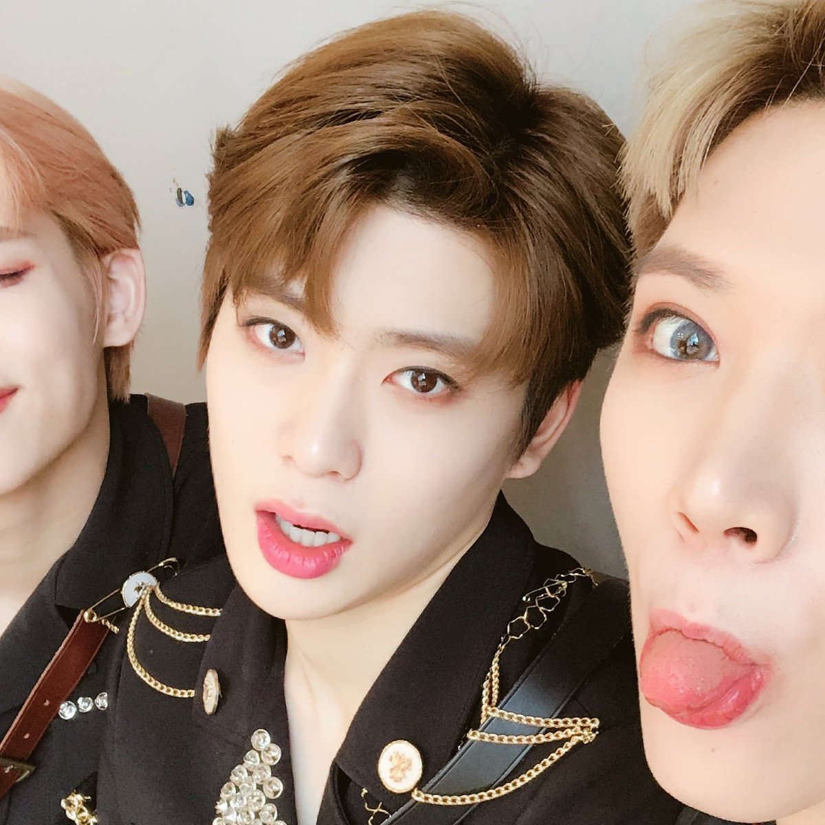 💚. .. giaa on Twitter: "RT @aquariusjjh: 😮"