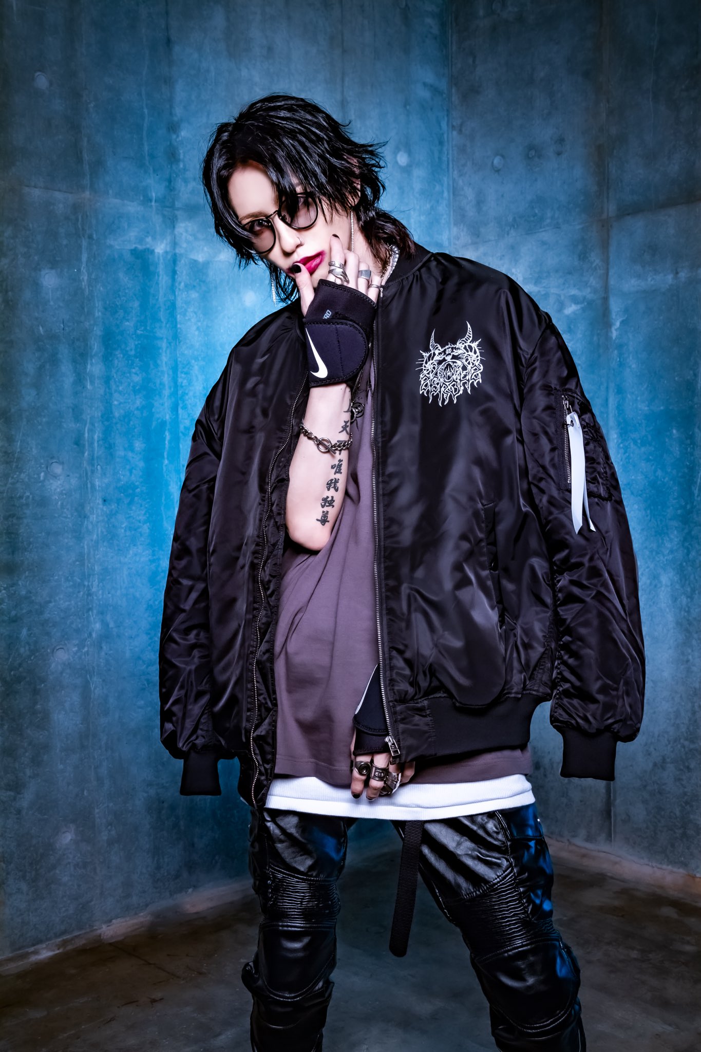 零[Hz] on Twitter: " SIXAXIZ-2022-アーティスト写真 Ba:TEIKA Dr:RYOGA…