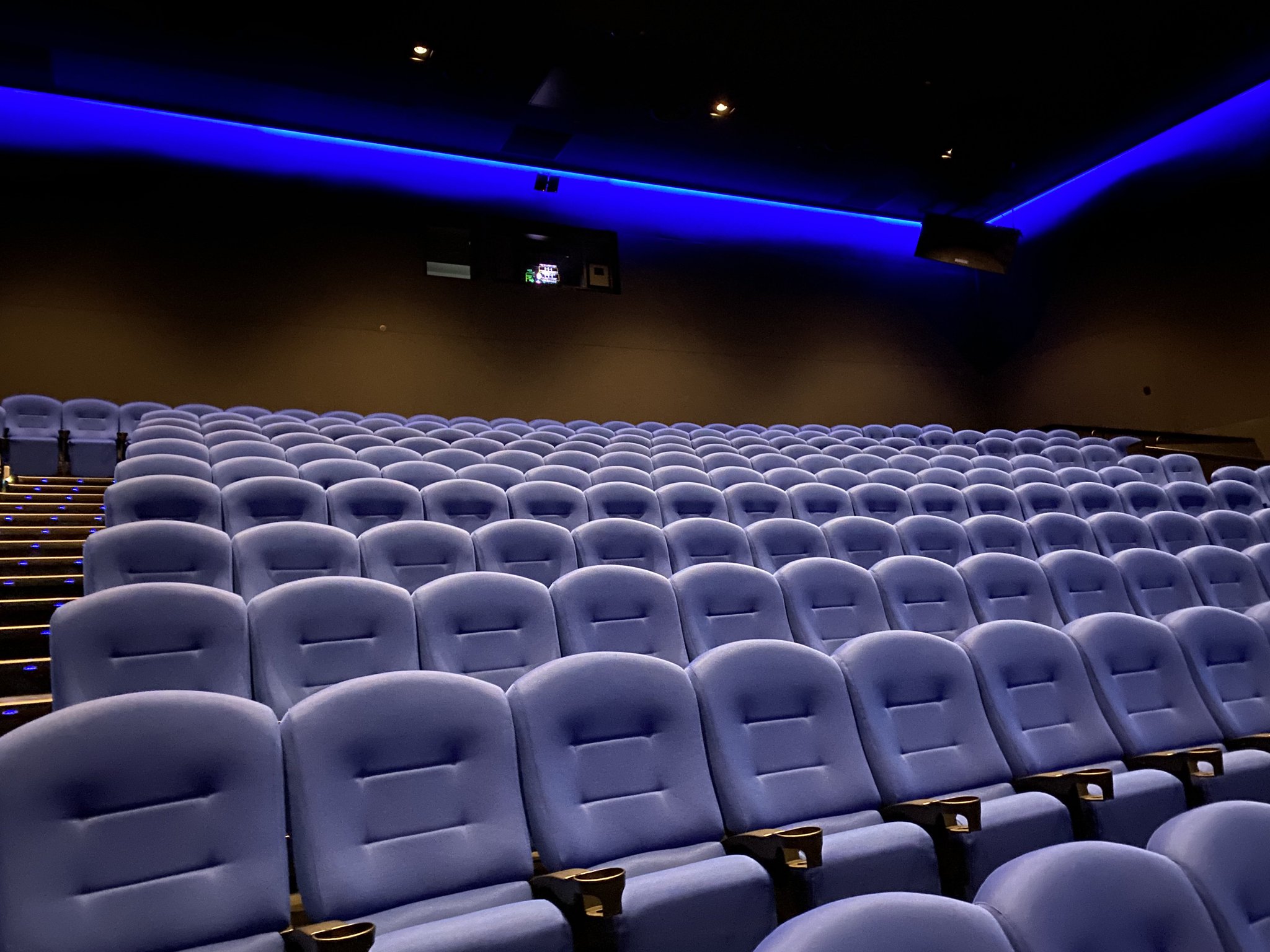 papiko on Twitter: "TOHOシネマズ西宮OSのIMAXレーザーはやっぱり良いなあ。画ヨシ音ヨシ。エキスポより高さが無いぶんトップとリアの音も分かりやすい。ルーフトップ ...