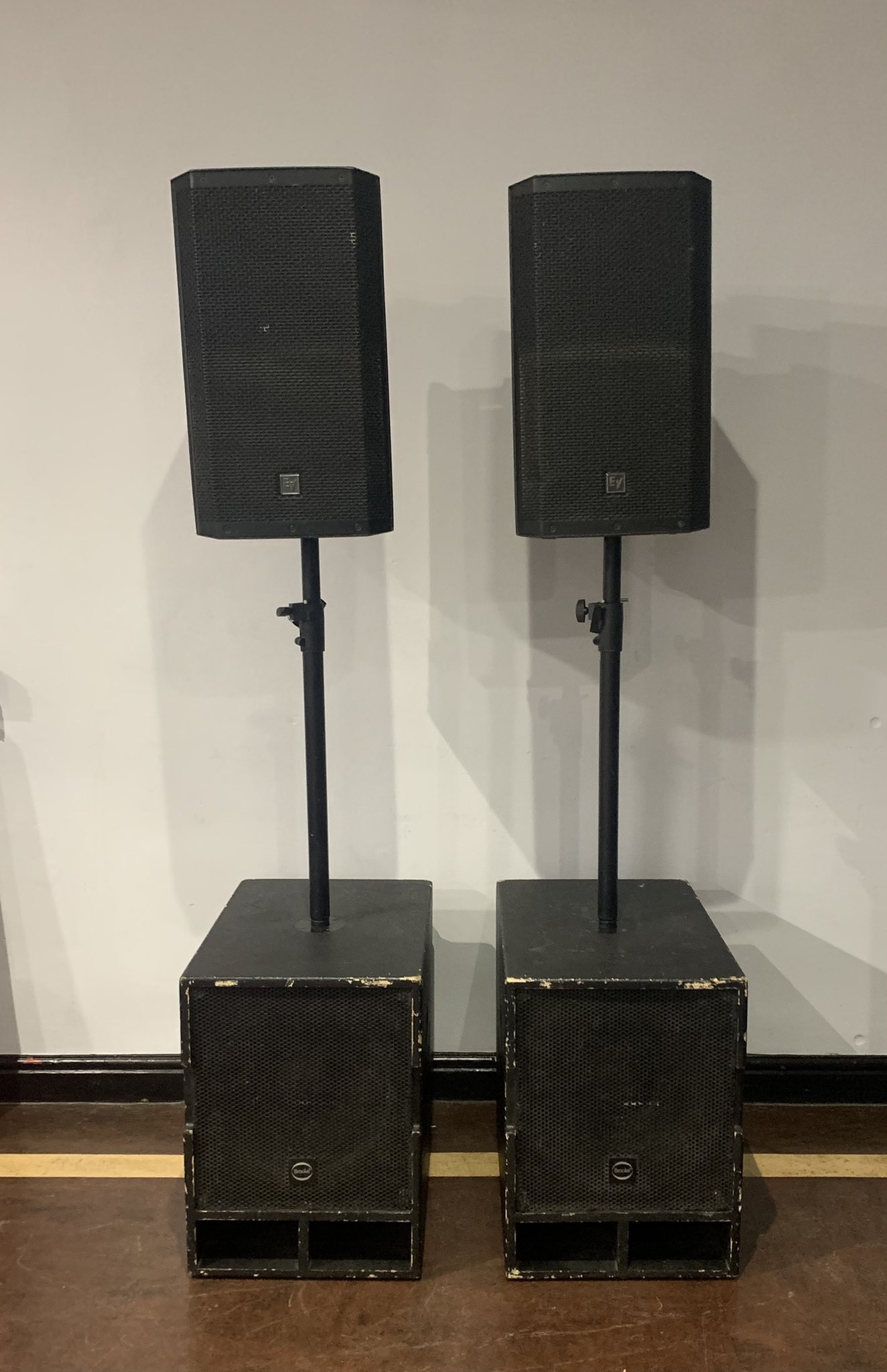 Behringer Bass Bin Speakers
