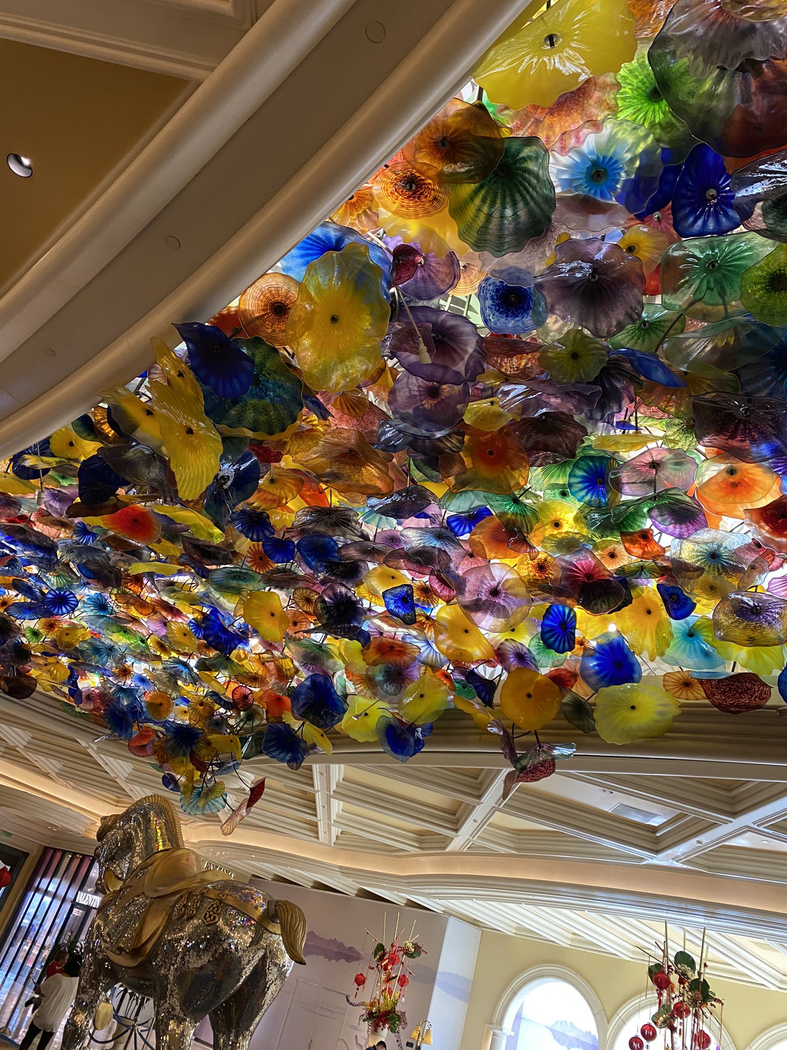 Chihuly Bellagio Ceiling Bellagio — DePelecyn Studio