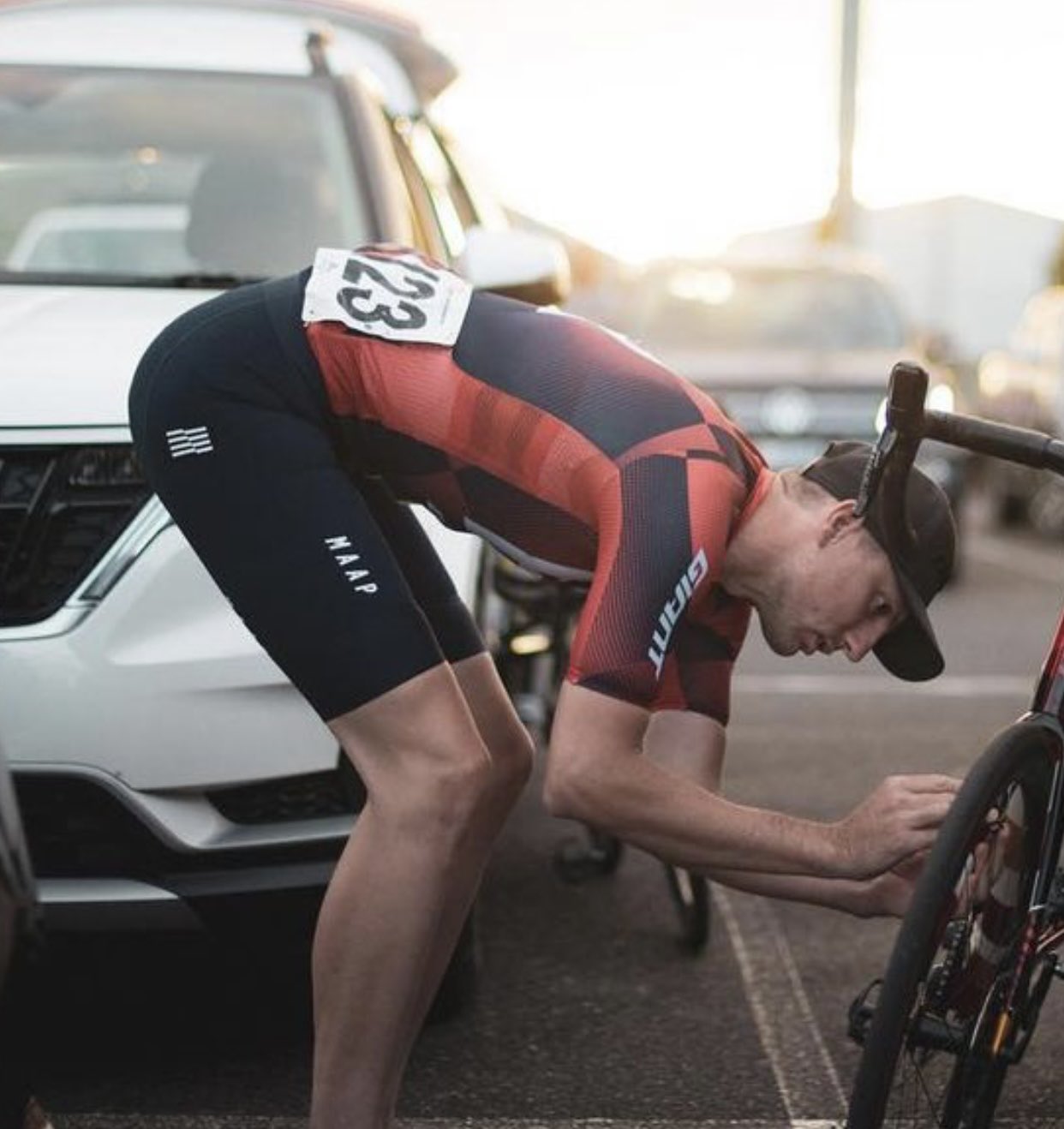 Lycra Lover On Twitter I Wish I Was On Hand To Offer Some Ass Istance