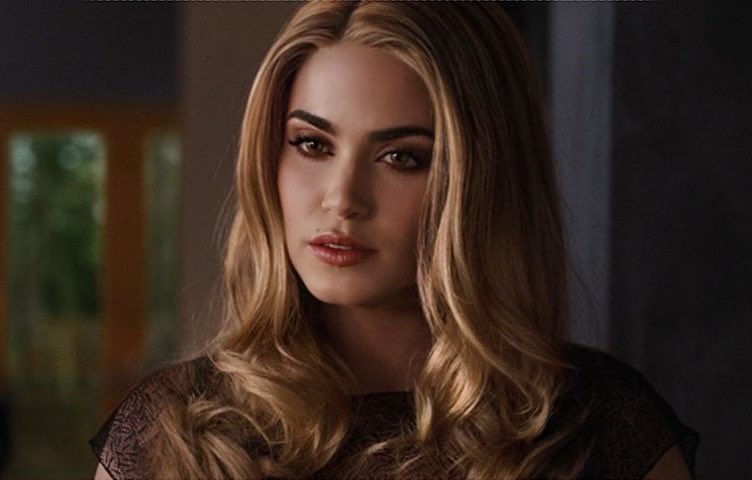Rosalie Breaking Dawn