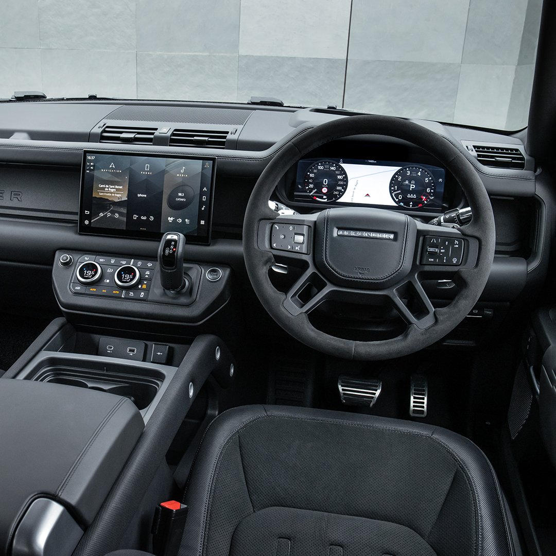 Defender 2022 Interior