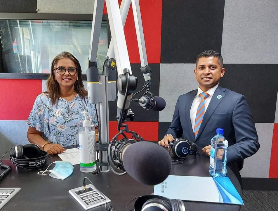Fiji radio 2 store