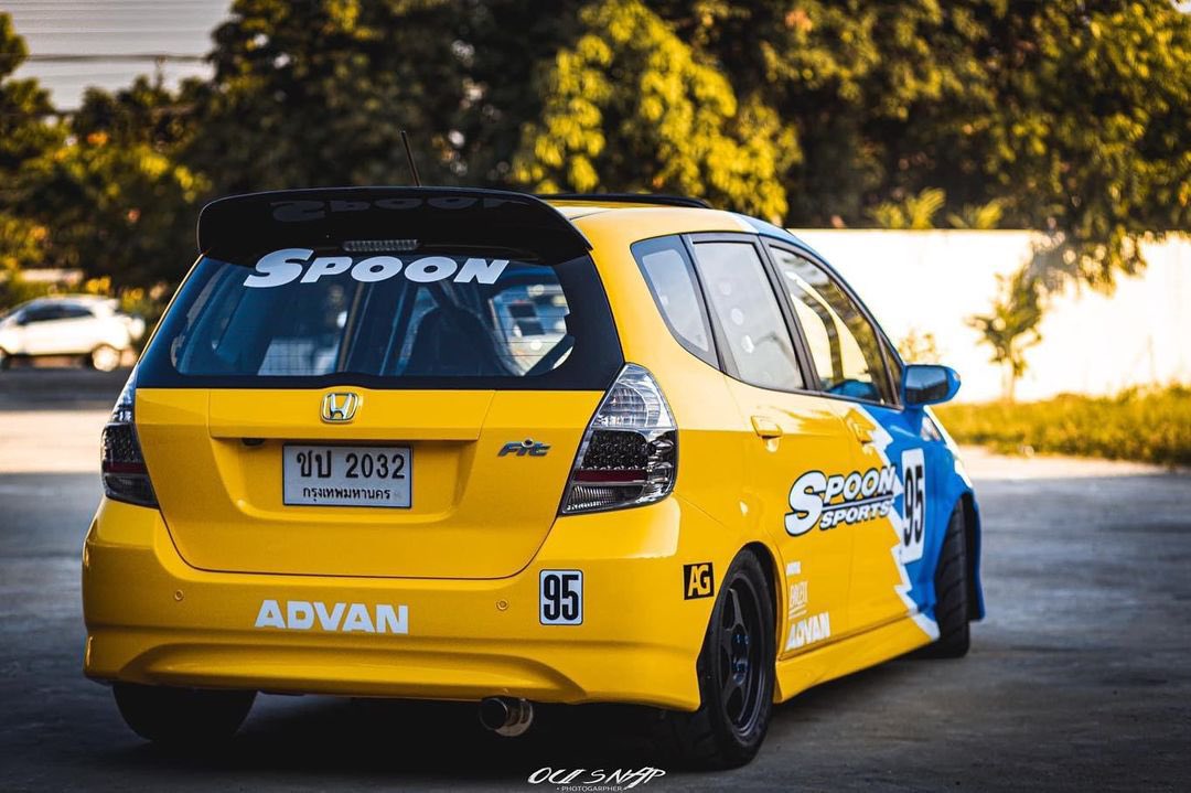 2022 Honda Fit Yellow