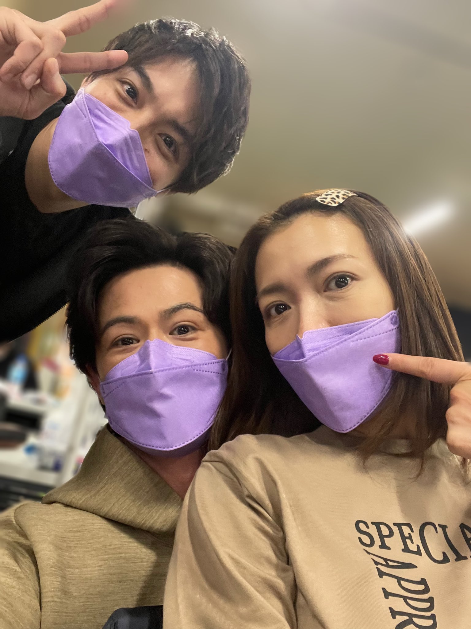 新納慎也(shinya NÎro) On Twitter 舞台界では稽古場に入る時にマスクを交換します。 『next To Normal