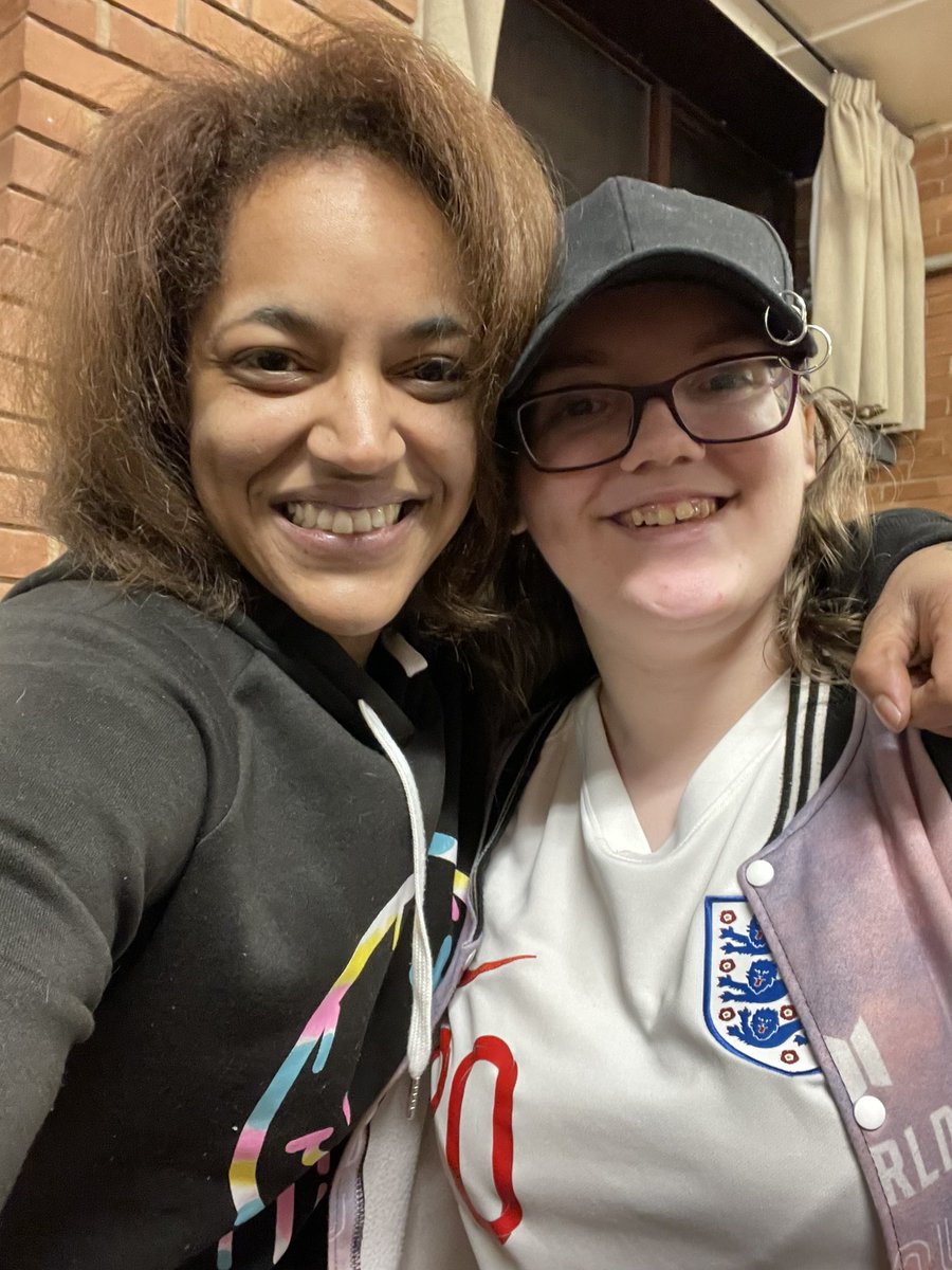 lisa-rose / circus lover (@LisaRose_Brown) | Twitter