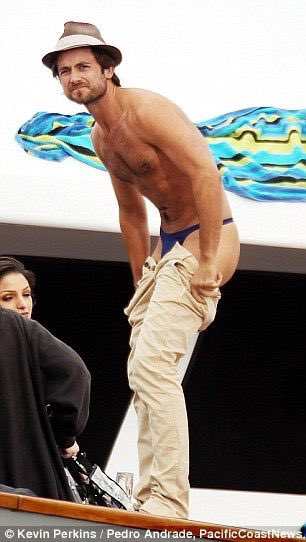 Justin Chatwin Shirtless